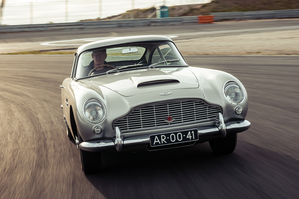 Aston Martin DB5 vs Mercedes-Benz 300SL vs Ferrari 275GTB: million dollar babies | Classic ...